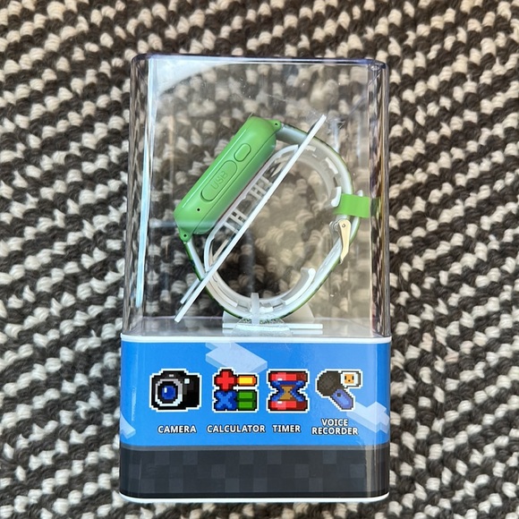 Mojang | Accessories | New Minecraft Touchscreen Interactive Watch With ...